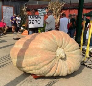 Giant Pumpkin Records in the World - Country, State, & Province - 2025 ...